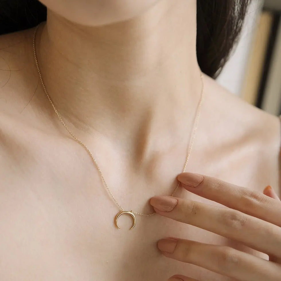 Crescent Horn Necklace – Honeycat Jewelry